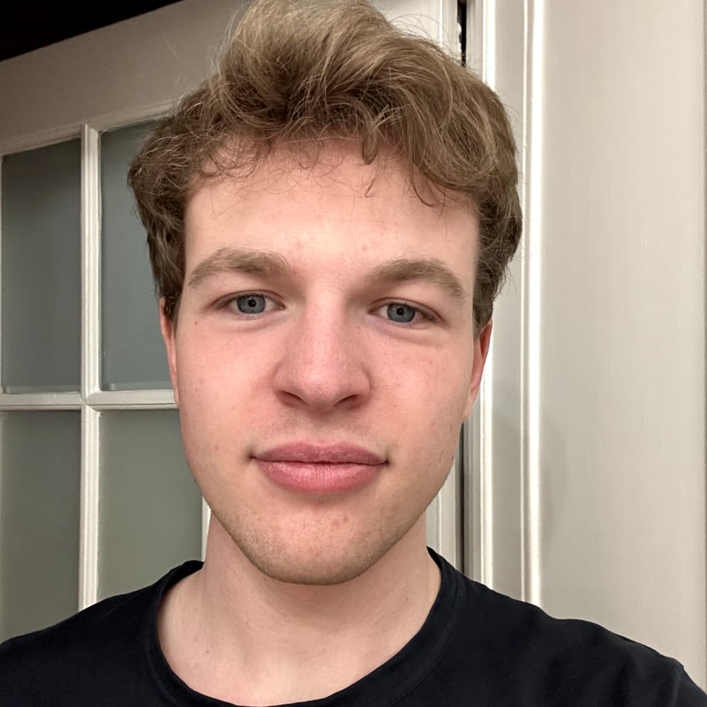 The #1 AI Professional Headshot Generator For LinkedIn & More